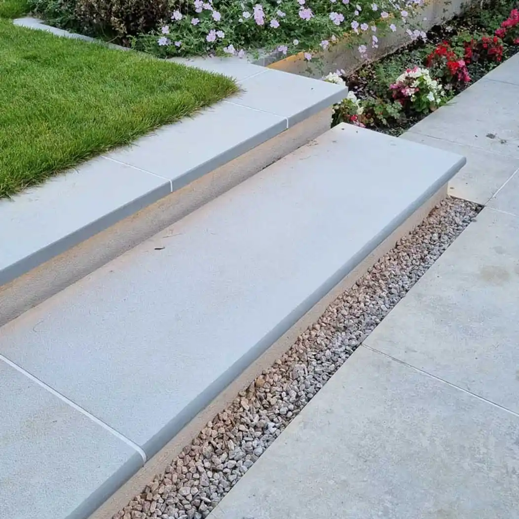 Grey Sandstone | Bullnose Step