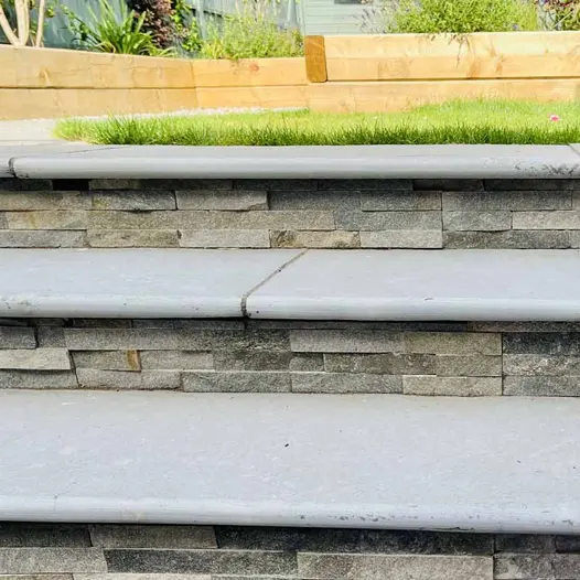 Graphite Grey Limestone | Outdoor Step