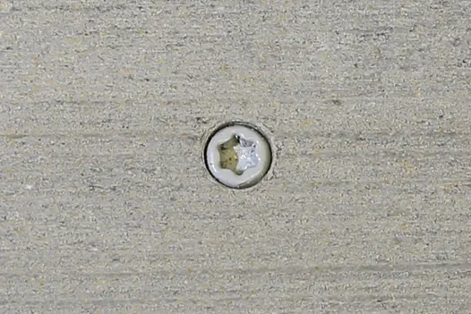 Luna | Colour Match Screws